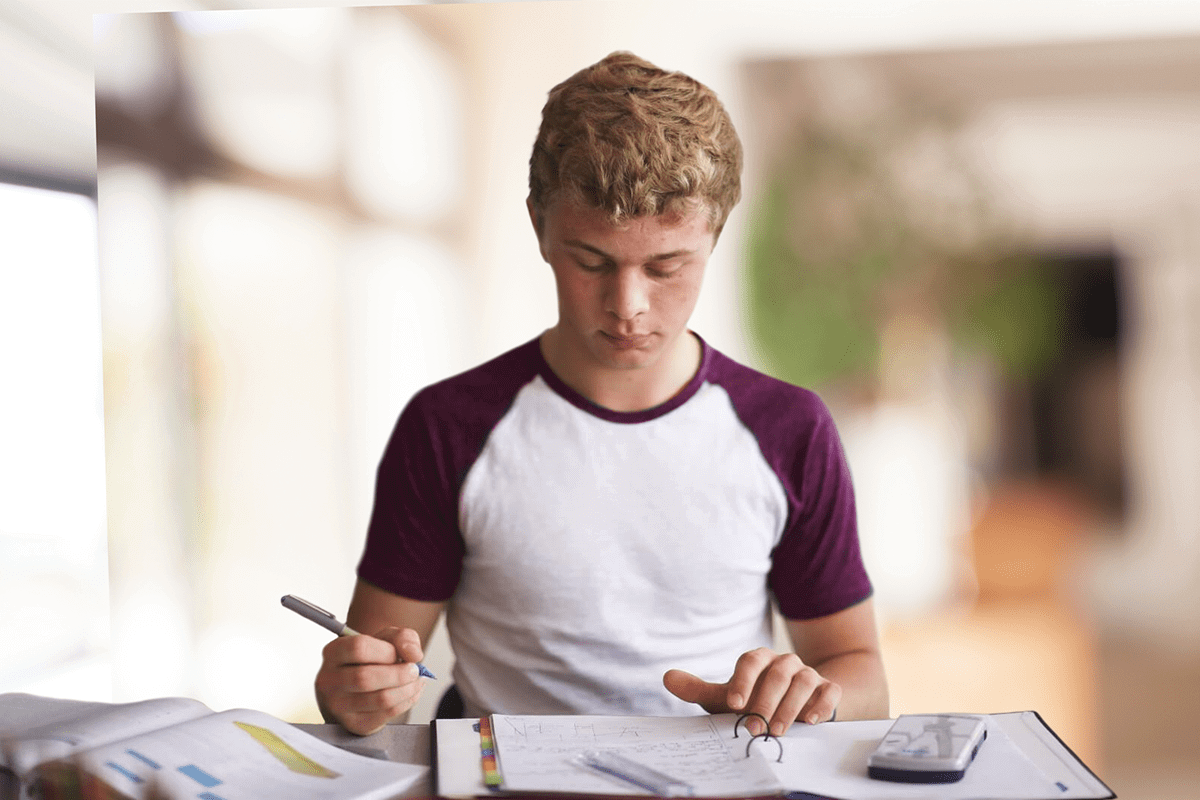 College Applications Made Easy: 3 Steps to Success